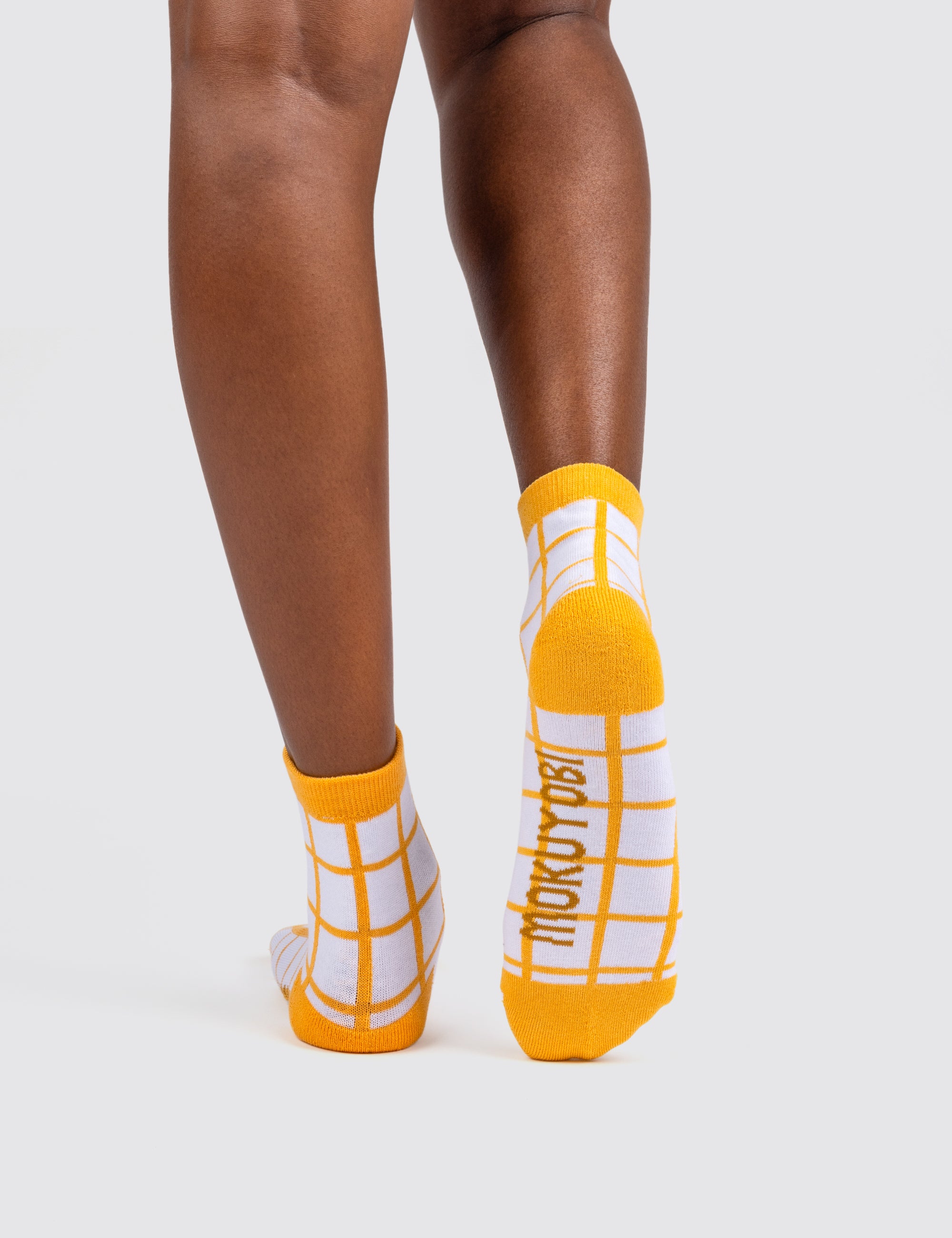 Banana Grid Socks – Mokuyobi