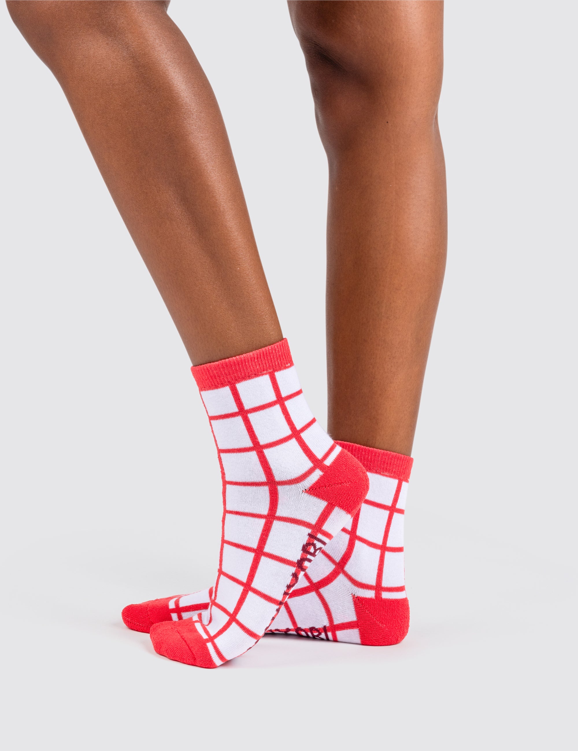 Tomato Grid Socks – Mokuyobi