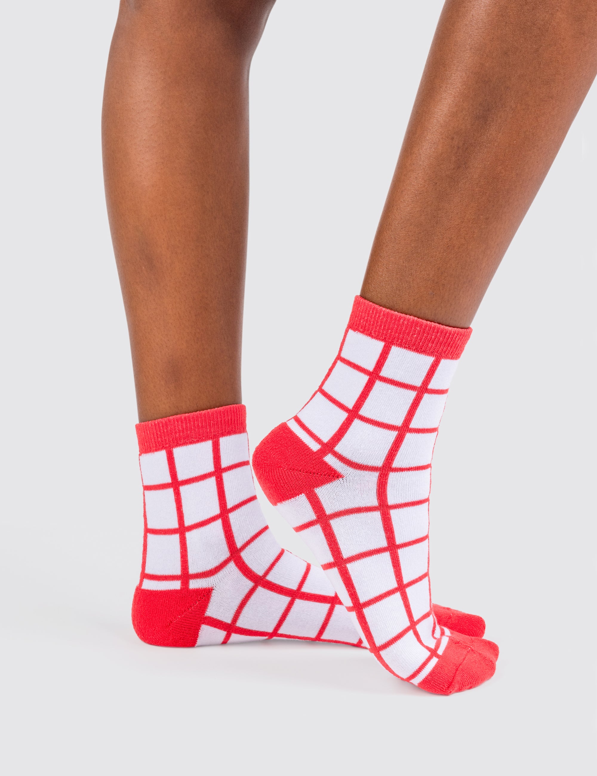 Tomato Grid Socks – Mokuyobi
